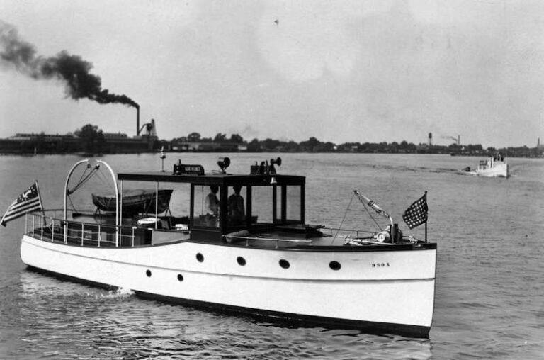 Old Photographs of Boats in Vancouver from 1920 to 1960