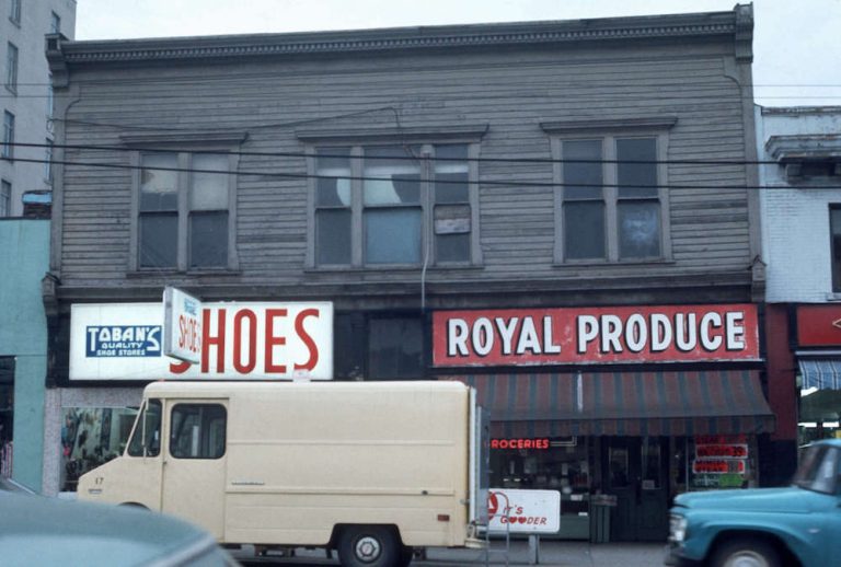 Old Photographs of Storefronts in Vancouver (1960-1990)