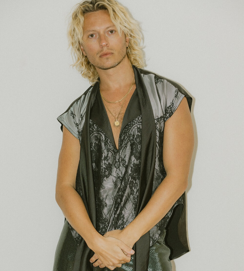 Five Minutes With: Contemporary Pop Musician Calvyn Cass