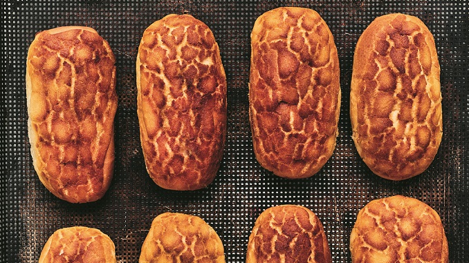 Recipe for Aussie Crunch Buns from Chef Tom Moore