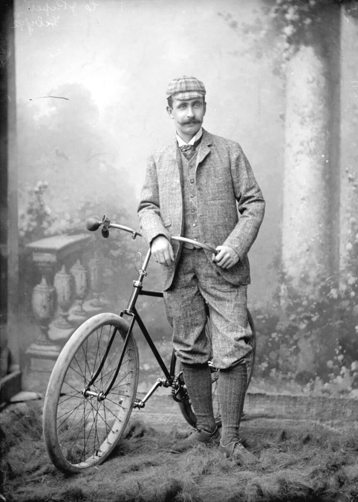 Old Photographs of Bicycles from the Vancouver Area (1892-1940)